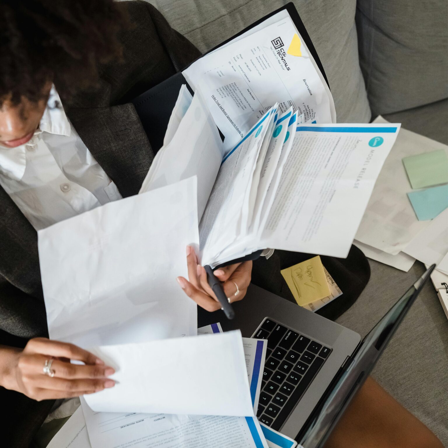 5 Signs Your Company Has Outgrown Its Manual Document Management ...